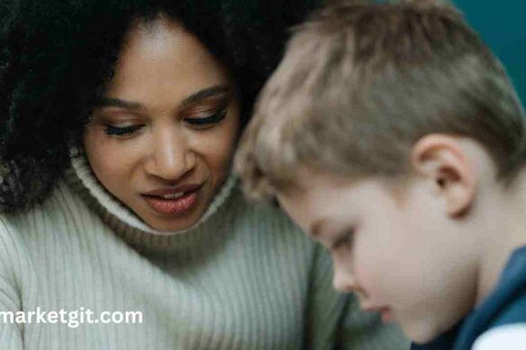 Digital Learning vs. Traditional Education: Pros and Cons - MarketGit